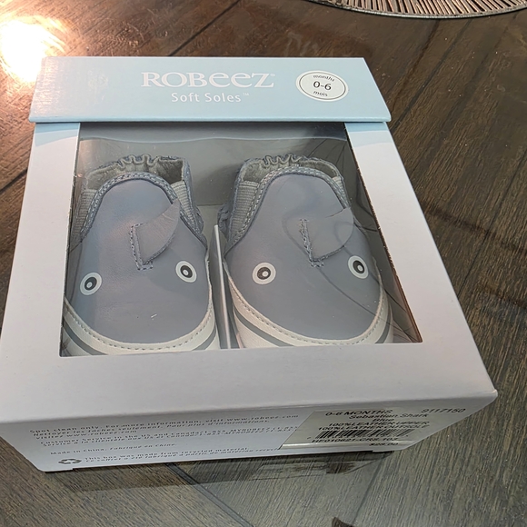 Robeez | Shoes | Robeez Soft Soles Baby Shoes Light Gray | Poshmark